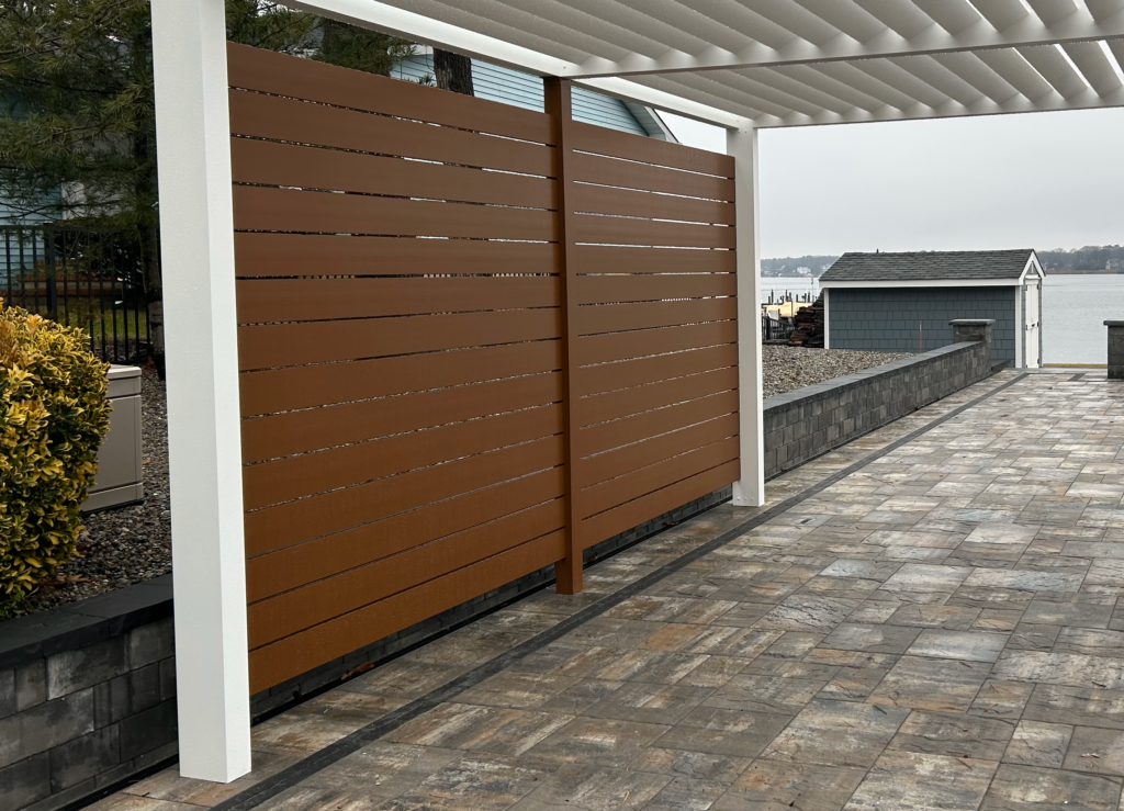 Privacy Slat Walls & Partitions - Vizor Shade Systems